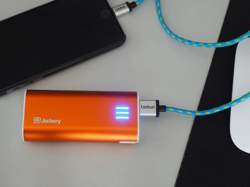 Jackery Fit und Jackery Bar Powerbanks im Test